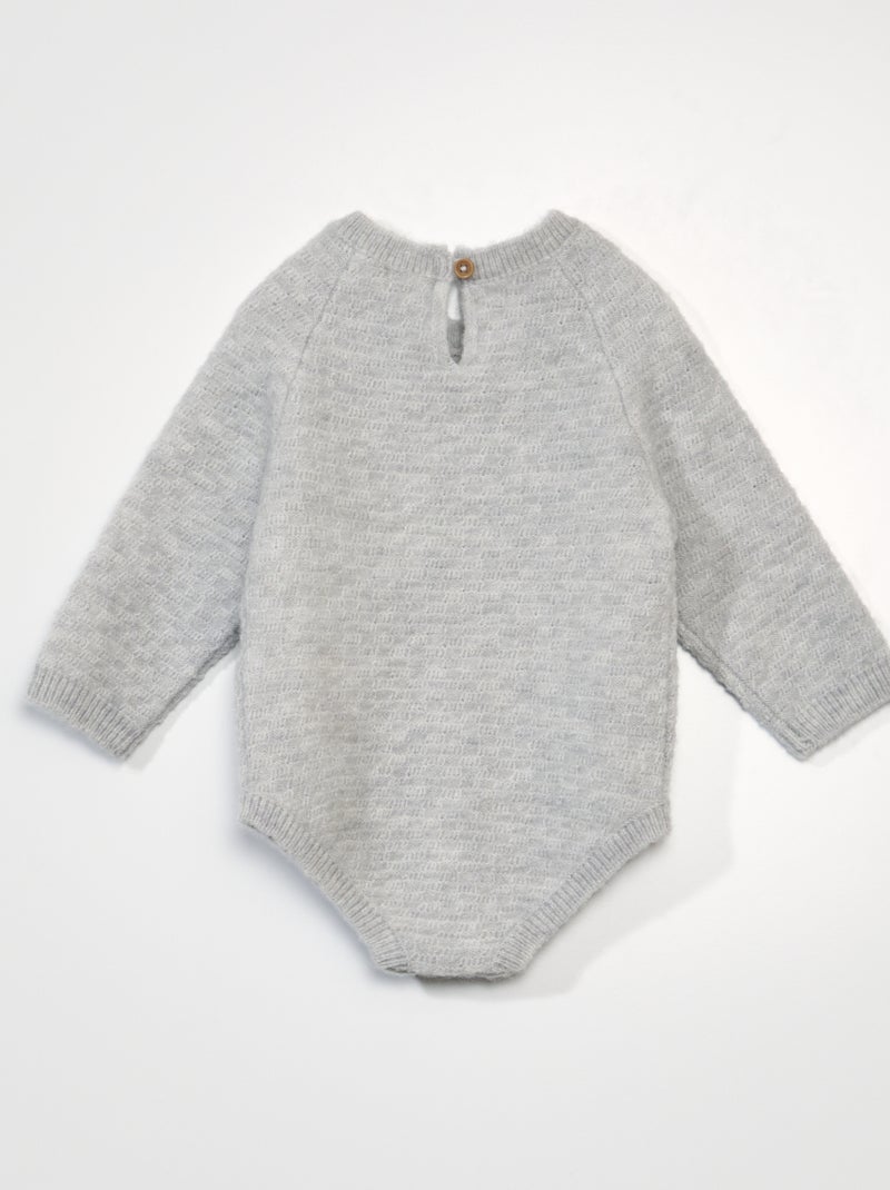 Body camisola de tricô com ponto de fantasia - CINZA - Kiabi - 12.00€