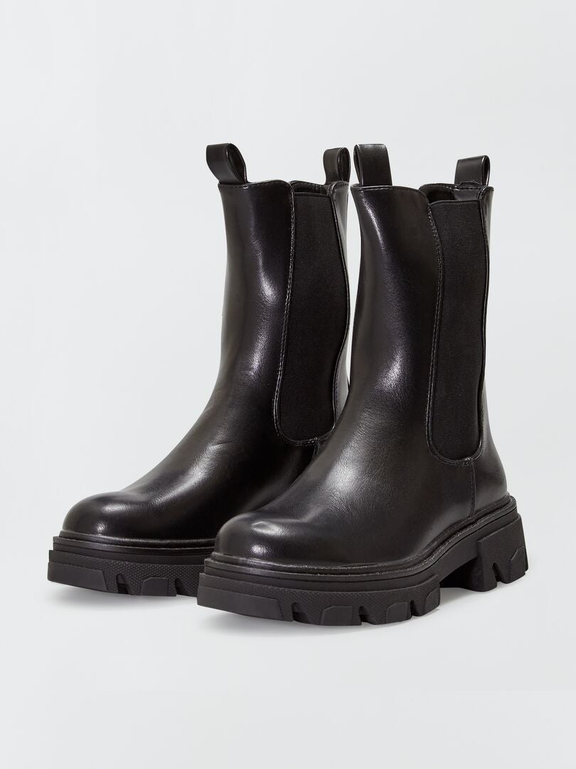 Botas tipo chelsea subidas com sola dentada - Preto - Kiabi - 38.00€