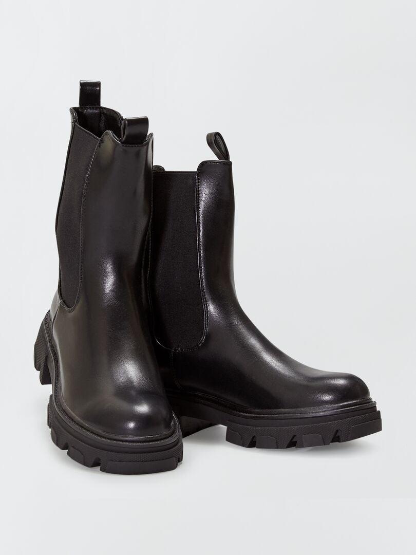 Botas tipo chelsea subidas com sola dentada - Preto - Kiabi - 38.00€